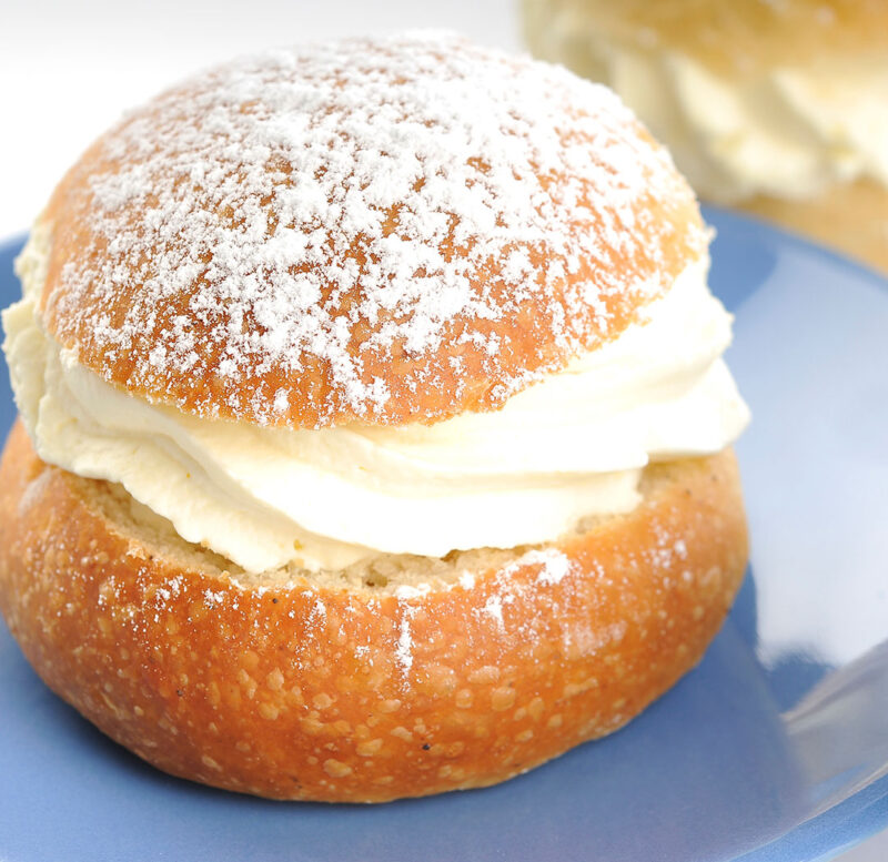 Semla Buns – Al Johnson’s Swedish Restaurant, Butik & Stabbur