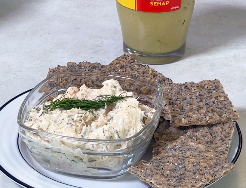 Swedish Fruit Soup – Al Johnson's Swedish Restaurant, Butik & Stabbur